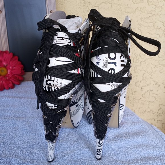 Redkiss | Shoes | Daring Platform Graffiti Heels | Poshmark